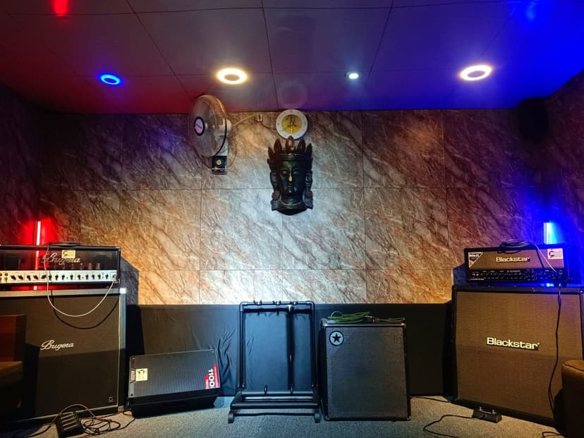 Jamming Room in Kathmandu, Nepal | Music Store | Music Jam Space